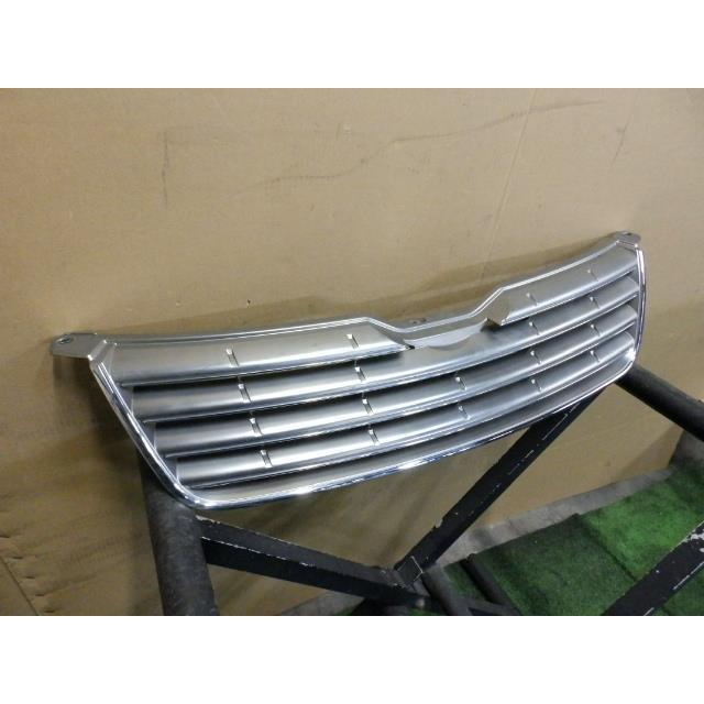 カローラ DBA-NZE121 フロントグリル 1NZ-FE 1D9 53111-12A20 53111-12A30 941125 ...