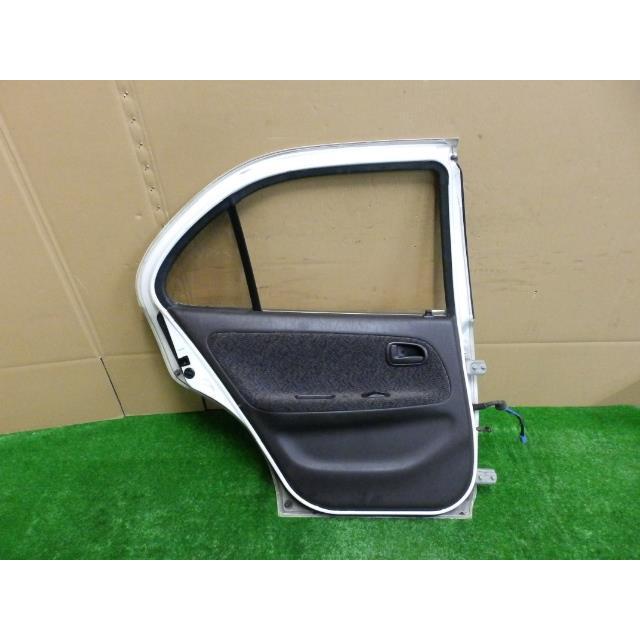 スプリンター E-AE100 左リアドア 5A-FE 040 67004-12661 040872 : 株式会社 西友商会 - 通販 - Yahoo!ショッピング