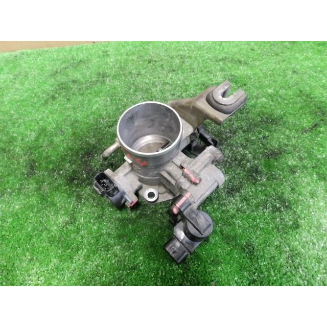 エスティマ TA-ACR30W ジャンク!! スロットルボディ/スロボ 2AZ-FE 22210-28040 041881 : 株式会社 西友 ...