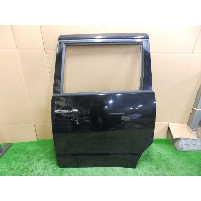 NOAH ノア DBA-AZR60G 左リアドア 1AZ-FSE 202 67004-28400 041641 : 株式会社 西友商会 - 通販 - Yahoo!ショッピング