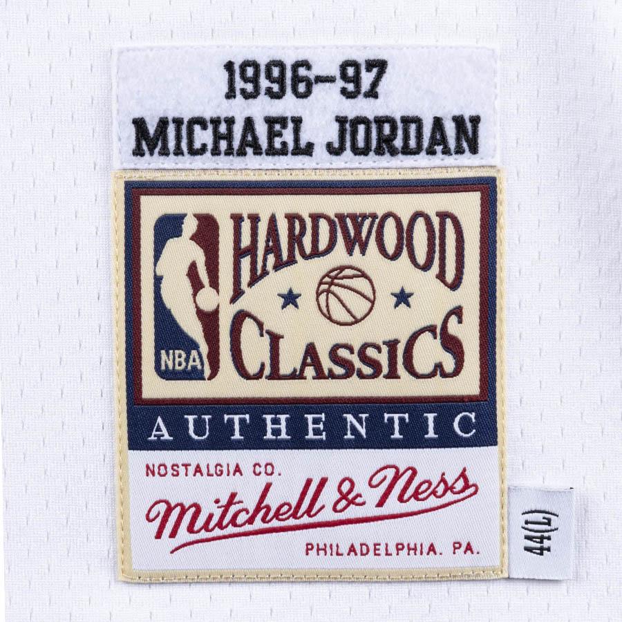 Mitchell&Ness NBA マイケル・ジョーダン シカゴ・ブルズ ユニフォーム 1996-97 ゴールドロゴ Authentic ミッチェル＆ネス/Mitchell & Ness ...