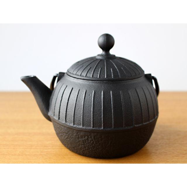 及源鋳造 鉄急須 千草 0.55L OIGEN ホーロー加工 : 雑貨のお店セレクト・ペンギン - 通販 - Yahoo!ショッピング