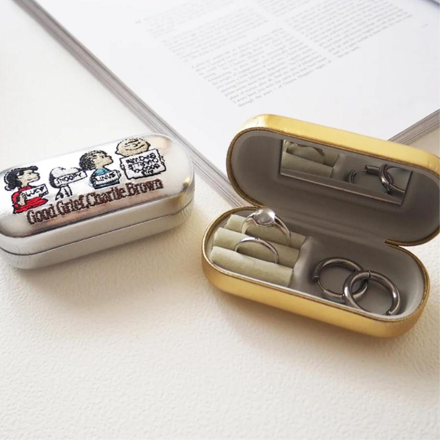 SNOOPY PEANUTS キャリングケース コンパクト ミラーケース スヌーピー アクセサリーケース 持ち運び 小さい 小物入れ 収納 ケース 旅行 出張 指輪 45138 ...