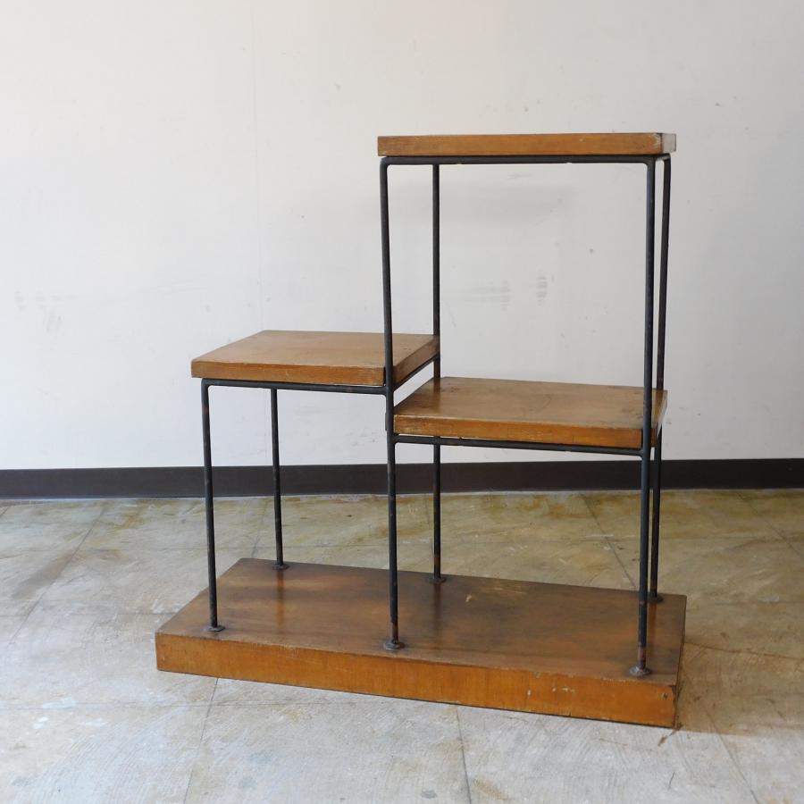 小間物屋さんのふるい陳列棚 HK-a-04485 / アイアン シャビー 展示棚 オープンラック 古道具 本棚 書棚 カフェインテリア ...