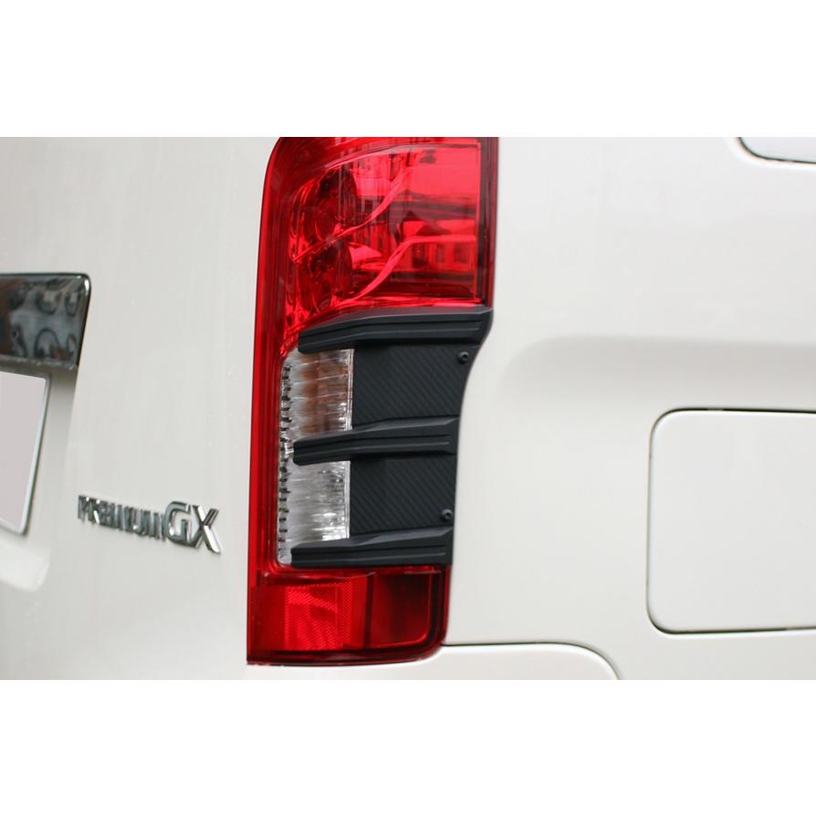 【NV350キャラバン標準ボディH29/7〜】テールレンズカバーマットブラック塗装仕上げ(ケンスタイル/KENSTYLE) : エスエイチカンパニー - 通販 - Yahoo!ショッピング