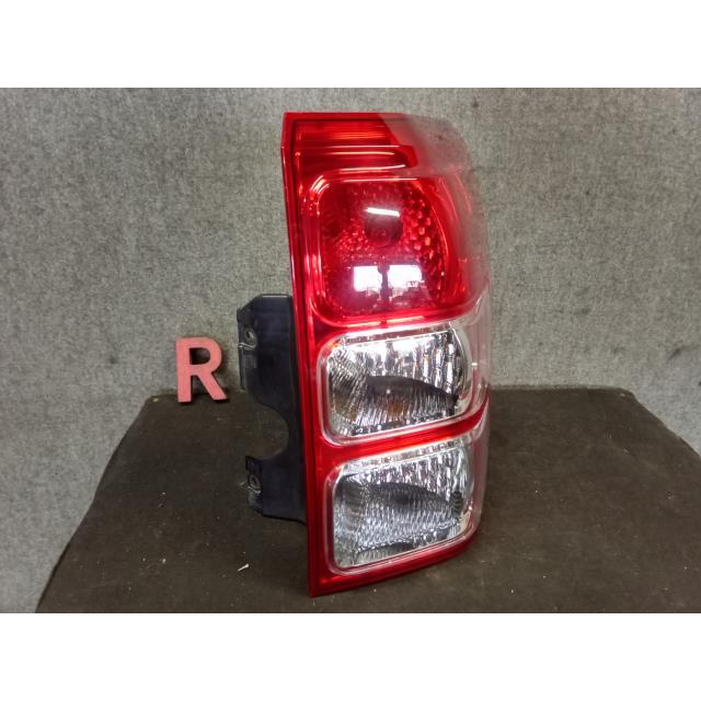 エスクード AKE919エスクード CBA-TD54W 右テールランプ J20A Z7T 35650-65J21 018475 : TRP宮崎 ...