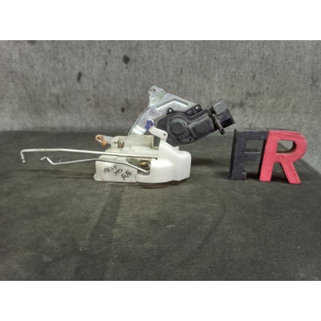 AKE919コペン ABA-L880K 右フロントドアロックソレノイド JB-DET S28 69030-97201 019625 : 240712000464550 : TRP宮崎ヤフー ...