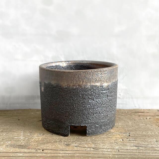 KAMIYAMA ZUNDO LOW POT【金彩 4号LOW】11cm×8.5cm かみ山陶器 植木鉢 寸胴 ロー 信楽焼 浅鉢 底穴大きい おしゃれ かっこいい アガベ コーデックス ...
