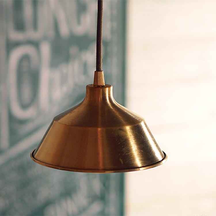 AW-0385 アートワークスタジオ レミントンペンダント ダイニング 真鍮を贅沢に使用 ノスタルジックなインテリアに : aws-aw0385 : シバタ照明 - 通販 - Yahoo!ショッピング