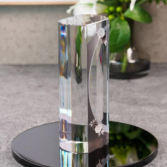 クリスタル位牌 KH-30UVSローズ(中)サンドブラスト加工 カラー印刷バージョン : おぶつだんの志喜屋 - 通販 - Yahoo!ショッピング