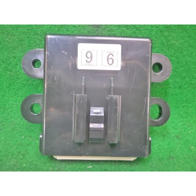 アウトランダー DLA-GG2W コントロールコンピューター/OSS OSS ECU/8637B386/G8C-631M-B2 : 978139202269502 : Shirato Auto ...