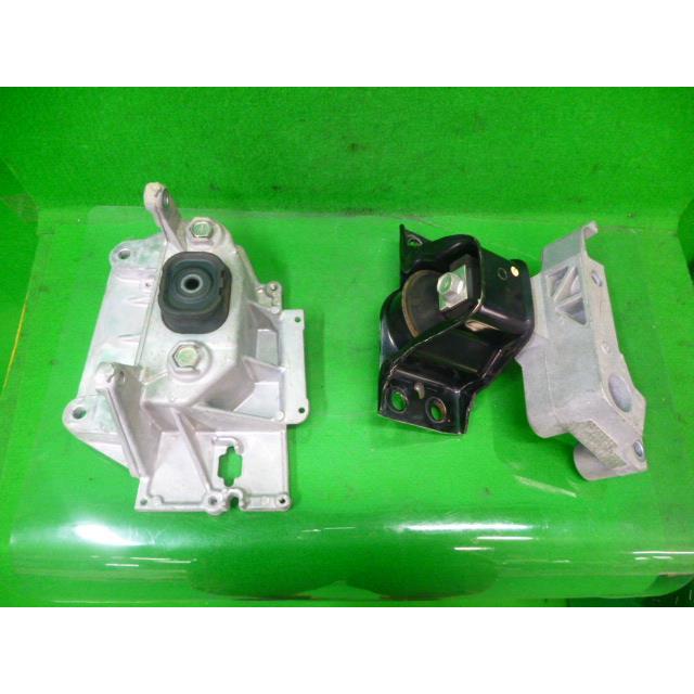 AD DBF-VY12 エンジンマウント (右)11210-ED50E,(左)11254-ED000 : Shirato Auto Parts - 通販 - Yahoo!ショッピング