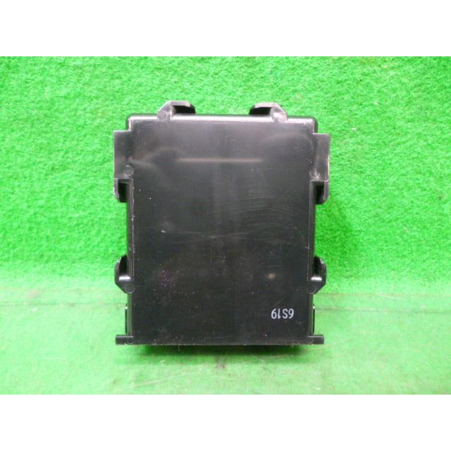 エスクァイア DAA-ZWR80G その他 コントロールユニット 166900-0042 86572-28030 : Shirato Auto Parts - 通販 - Yahoo!ショッピング