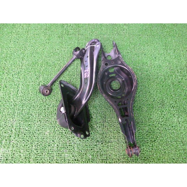 プリウス DAA-ZVW51 右Rロアアーム 48710-47010,48760-47010,48730-47010 : Shirato ...