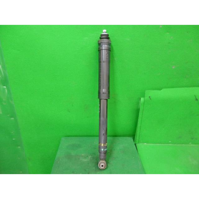 NOAH ノア DBA-ZRR80G 左Rショックアブソーバー 48531-28770 48531-80784 : Shirato Auto Parts - 通販 - Yahoo!ショッピング