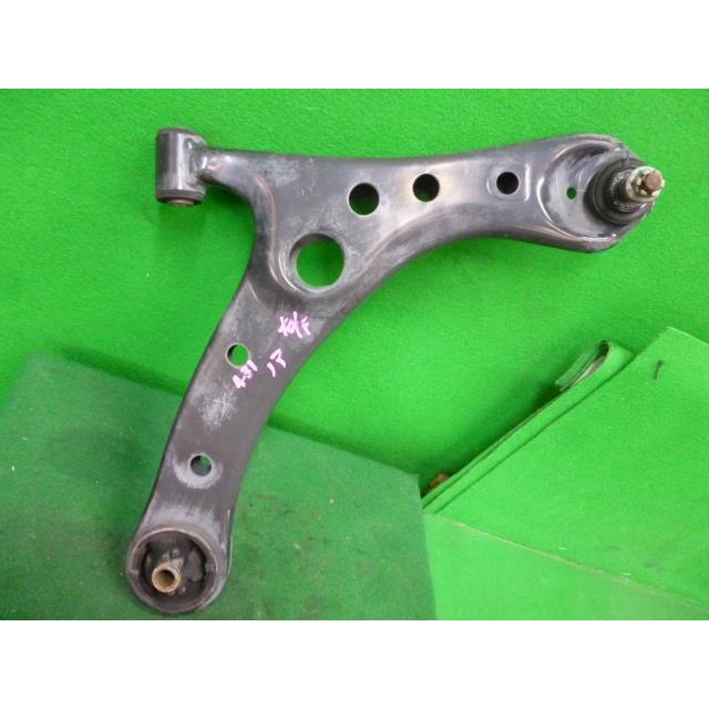 NOAH ノア DBA-ZRR80G 右Fロアアーム 48068-29255 : Shirato Auto Parts - 通販 - Yahoo!ショッピング