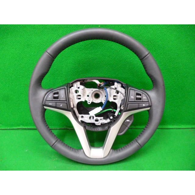 ソリオ 5AA-MA37S ステアリングホイール 48110-83SE1-GJL : Shirato Auto Parts - 通販 - Yahoo!ショッピング