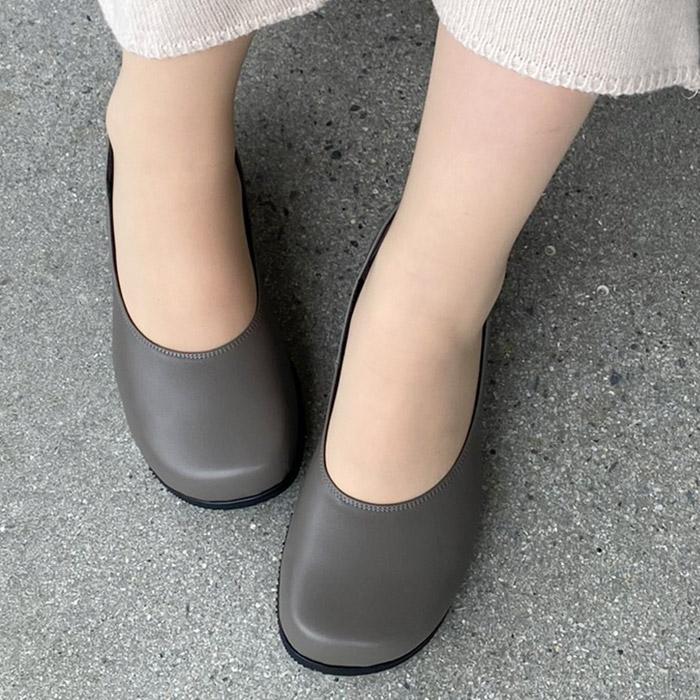 パンプス 本革 甲高 幅広 ヒール かわいい 外反母趾 5E はばひろ 痛く