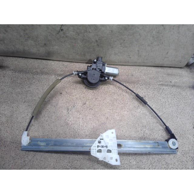 デミオ DBA-DE3FS 左 F レギュレーター モーター 38P : i0303-052013220 : 有限会社 昭和メタル アウトレット - 通販 - Yahoo!ショッピング