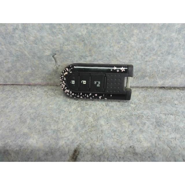 タント DBA-LA600S キーレス リモコン 鍵 P17 89994-B2300 : 有限会社 昭和メタル アウトレット - 通販 - Yahoo!ショッピング