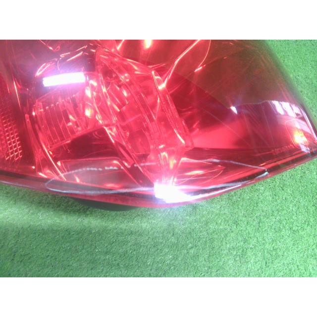 エレメント UA-YH2 左テールランプ 4WD G511M P2750 : 有限会社 昭和メタル アウトレット - 通販 - Yahoo!ショッピング