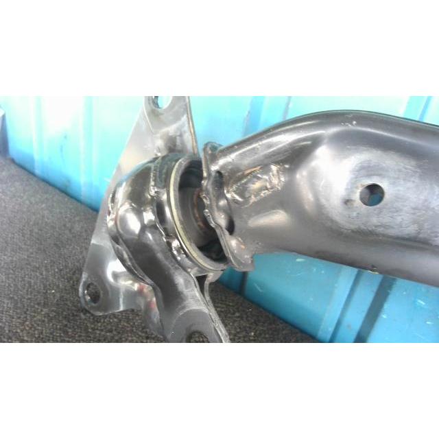 フィットシャトル DAA-GP2 右Fロアアーム NH731P : 有限会社 昭和メタル アウトレット - 通販 - Yahoo!ショッピング