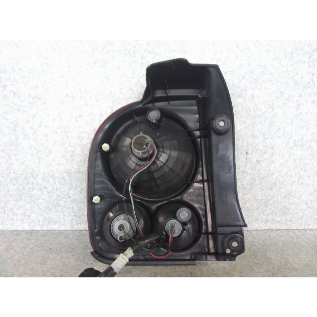 ラパン DBA-HE22S 右テールランプ X ZKU 35603-85K0 35650-85K00 : 有限会社 昭和メタル アウトレット - 通販 - Yahoo!ショッピング