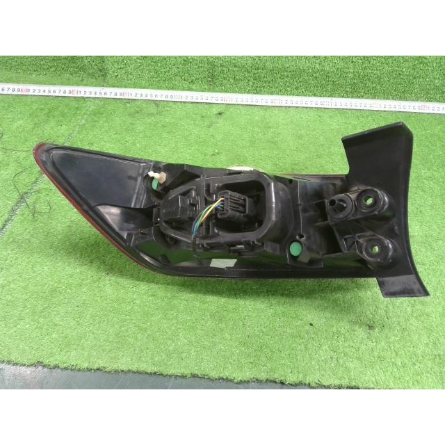 ルノー ルーテシア ABA-RM5M 右 テール ランプ ライト : 有限会社 昭和メタル アウトレット - 通販 - Yahoo!ショッピング