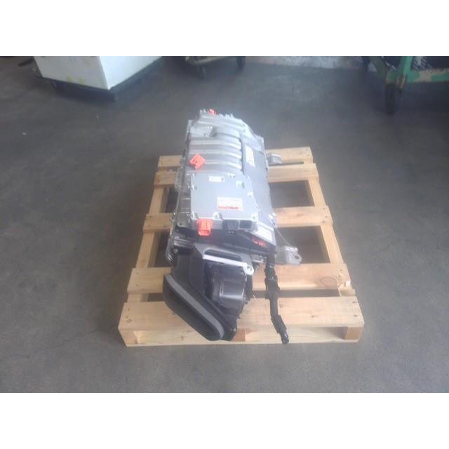 プリウス 6AA-ZVW60 HV・EV・FCVバッテリー 040 : 有限会社 昭和メタル アウトレット - 通販 - Yahoo!ショッピング