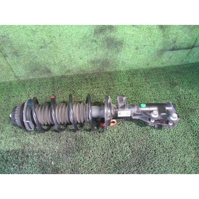 ヴェゼル DAA-RU3 右Fストラット NH731P 51610-T7A-J220-M1 : k0610-013850110 : 有限会社 昭和メタル アウトレット - 通販 - Yahoo ...