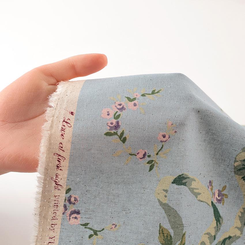 クラフトハートトーカイ YUWA flower bouquet 綿麻キャンバス 50cm単位｜有輪商店 生地 切売り 切り売り 布 布地 コットンリネン フラワー柄 フラワープリント ゆうわ ...