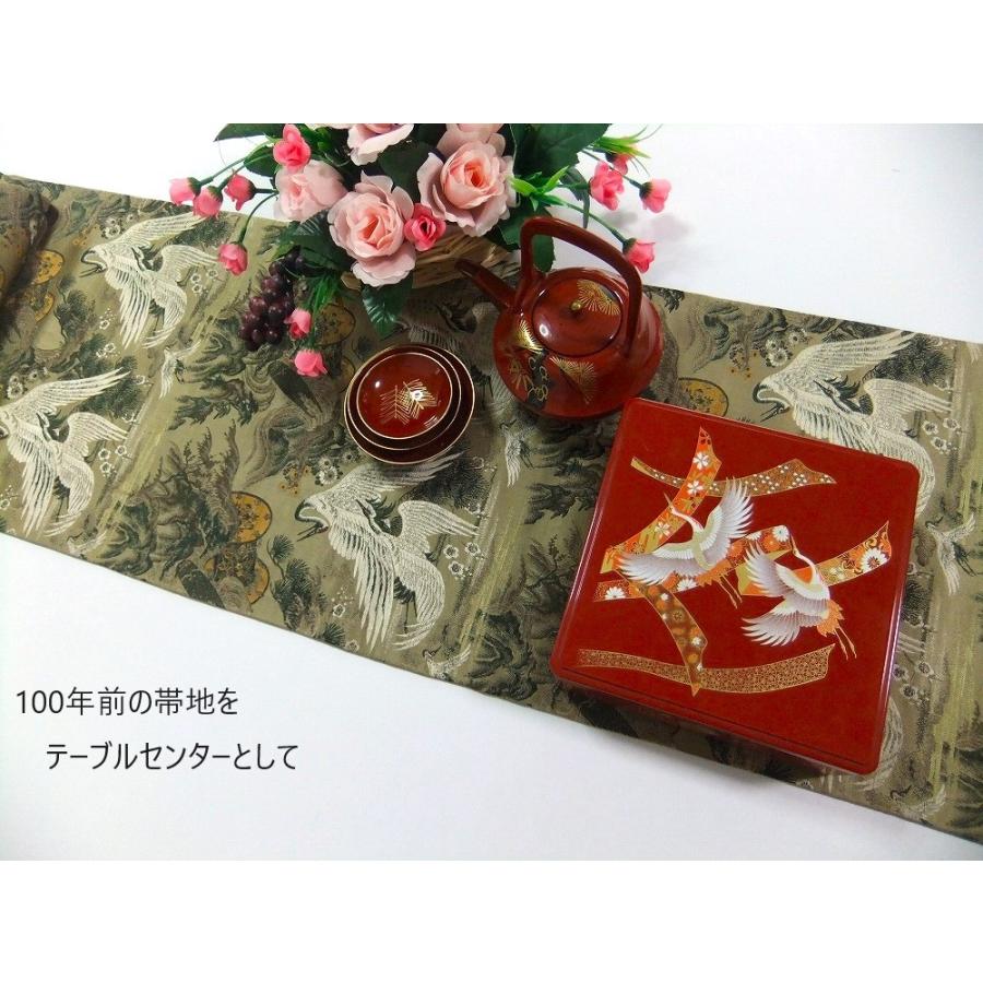 16)1928】194cm/大正昭和時代の帯からリメイク/戯れる鶴/タペストリー・テーブルランナー :a16a-1928:峯風堂 - 通販 - Yahoo!ショッピング