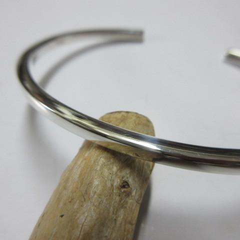 新品 シルバーバングル 925 3mm SM ヘビー シンプル g652 :g652:シルバーshopジョージア - 通販 - Yahoo!ショッピング