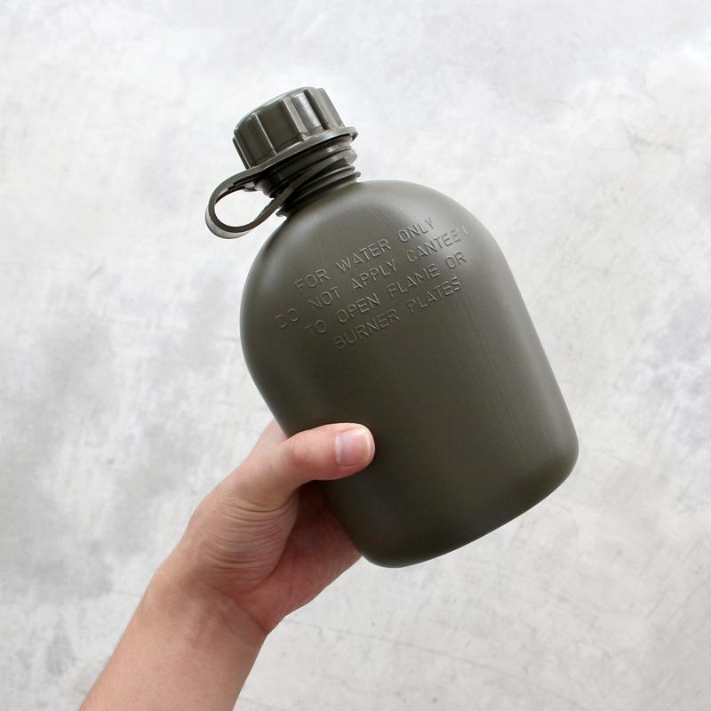 アウトドア 水筒 ミリタリー 1QT カンティーン HAYES TOOLING & PLASTICS Canteen 米軍 軍もの 水入れ 直 ...