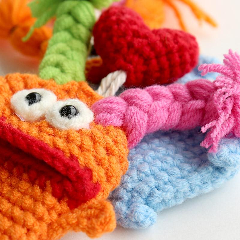 毛糸のマスコット キーケース 鍵 カバー キーカバー キャラクター 収納 かわいい ファッション小物 マカロニエッジ macaroni edge ユニーク メール便OK :meymkeyc:腕 ...