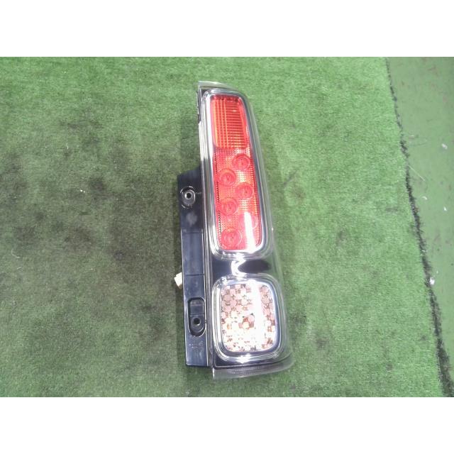 スペーシア 5AA-MK53S 右テールランプ DAD 35650-79R00 : 000020451415500 : 新生 ヤフー店 - 通販 - Yahoo!ショッピング