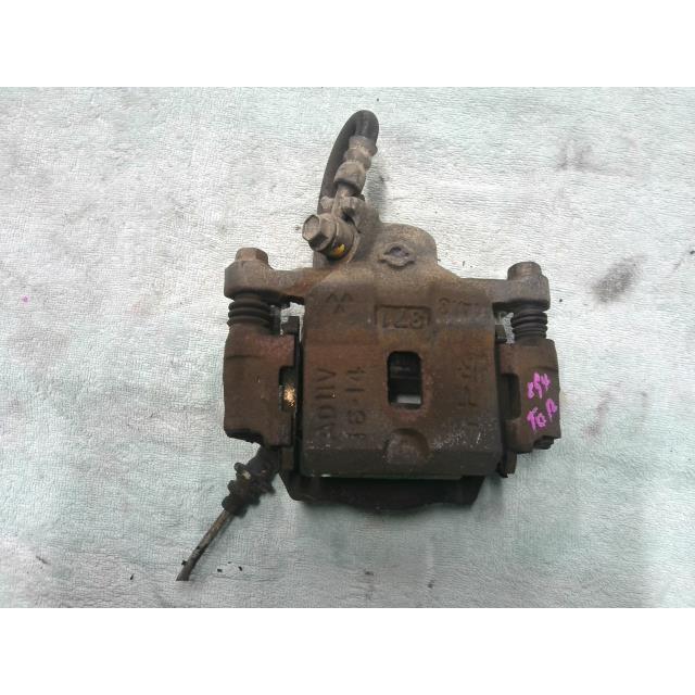 セドリック E-PY32 右リアキャリパー WK1 44001-73L00 : 000021189444430 : 新生 ヤフー店 - 通販 - Yahoo!ショッピング