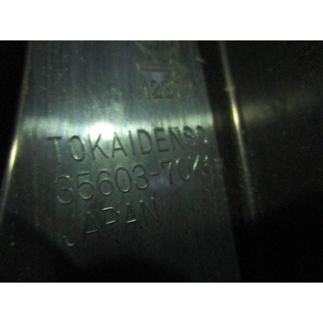 スズキ MH23 ワゴンR 右・テールランプ ブレーキ 35603-70K1 : 株式会社エース金属 - 通販 - Yahoo!ショッピング