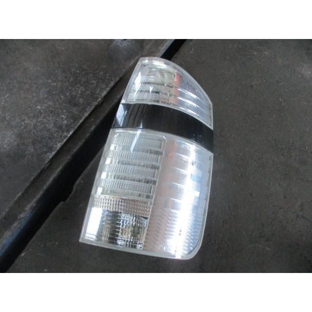 トヨタ AZR60 ボクシー ヴォクシー 右・テールランプ ブレーキ 28-185 : 株式会社エース金属 - 通販 - Yahoo!ショッピング