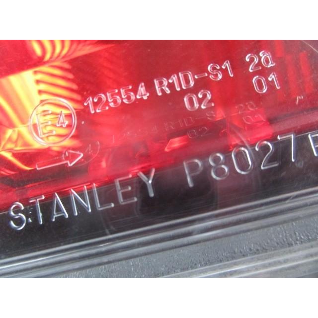 ホンダ RG1 ステップワゴンスパーダ 右・テールランプ ブレーキ 33500-SLJ-J51 P8027 : 株式会社エース金属 - 通販 - Yahoo!ショッピング