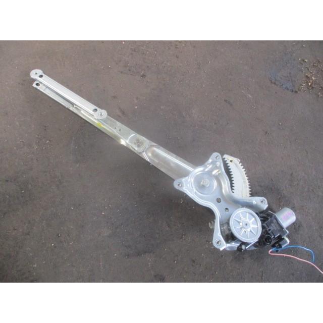 ダイハツ LA250S キャストアクティバ 左・Fレギュレータモーター フロント 85720-B2110 262100-5950 : 株式会社エース金属 - 通販 - Yahoo!ショッピング