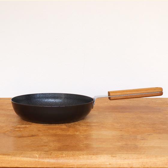 日本製 ambai 玉子焼 フライパン 丸 【ガス IH 対応 鉄 卵焼き 器 たまご焼き おしゃれ お弁当用 直火】 : slow works - 通販 - Yahoo!ショッピング