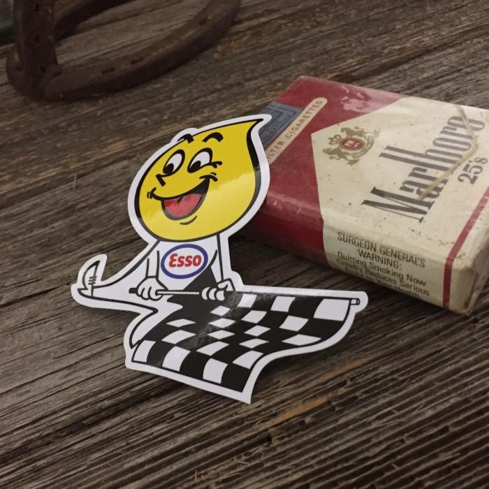 笑う Esso Boy ステッカー エッソボーイ チェッカーフラッグ オイル 燃料ブランド 一滴君 JLMS143 : アメリカ雑貨 ...