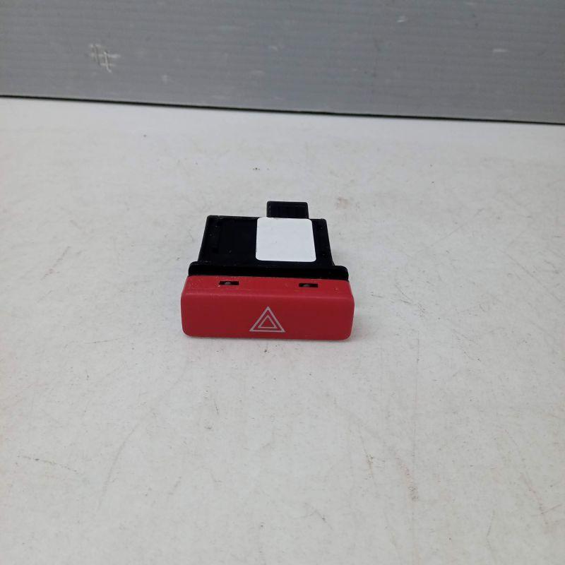 HB36S／HB36V キャロル 純正 ハザードスイッチ 1B2−6−5/24C5771*同梱不可 : スマイルパーツ1号店 - 通販 - Yahoo!ショッピング