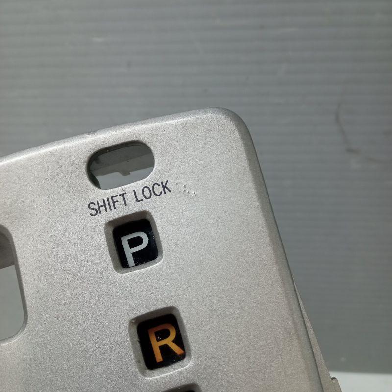 NZE141 カローラアクシオ 純正 シフトパネル 2Z4−17−2/25E421*同梱不可 : スマイルパーツ1号店 - 通販 - Yahoo!ショッピング