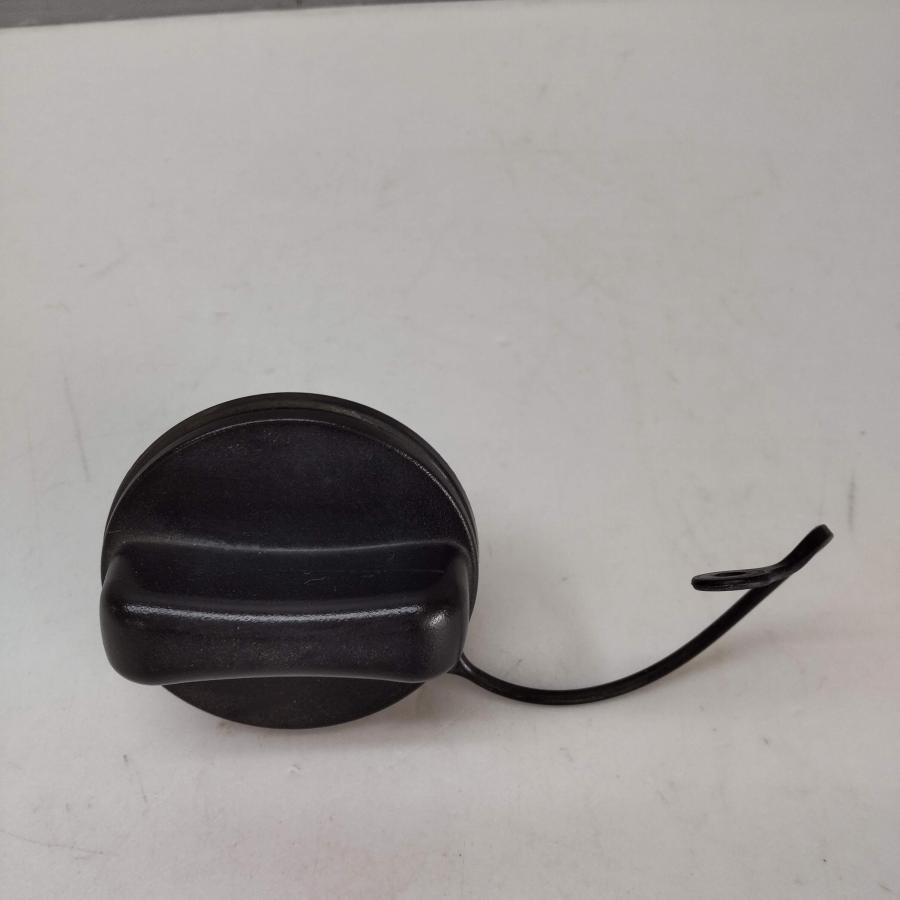 FC26／FNC26 セレナ 純正 フューエルキャップ 2Z6−24−2/24C3721*同梱不可 : スマイルパーツ1号店 - 通販 - Yahoo!ショッピング