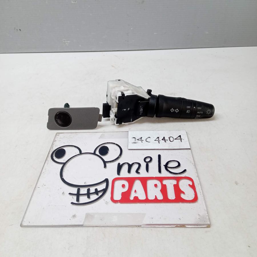 BZ11／BNZ11 キューブ 純正 ライトスイッチ＋ライティングセンサー 2Z6−3−7/24C4404*同梱不可 : スマイルパーツ1号店 - 通販 - Yahoo!ショッピング