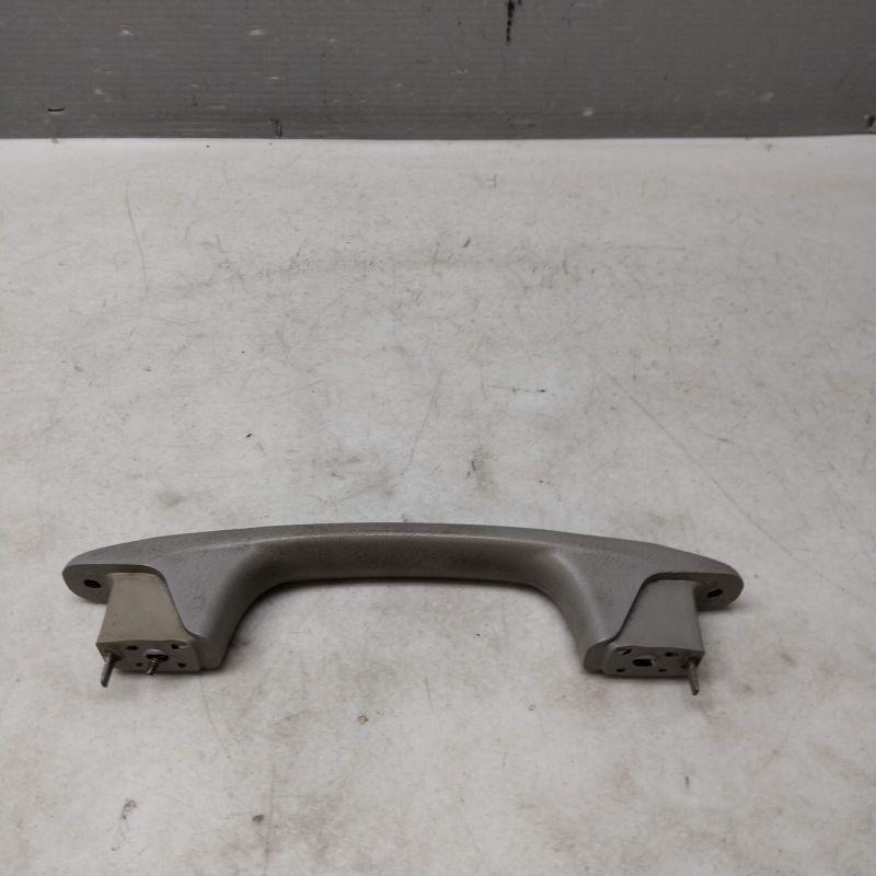 PA1 Z 純正 ルーフアシストグリップ 2Z7−22−4/25E886*同梱不可 : スマイルパーツ1号店 - 通販 - Yahoo!ショッピング