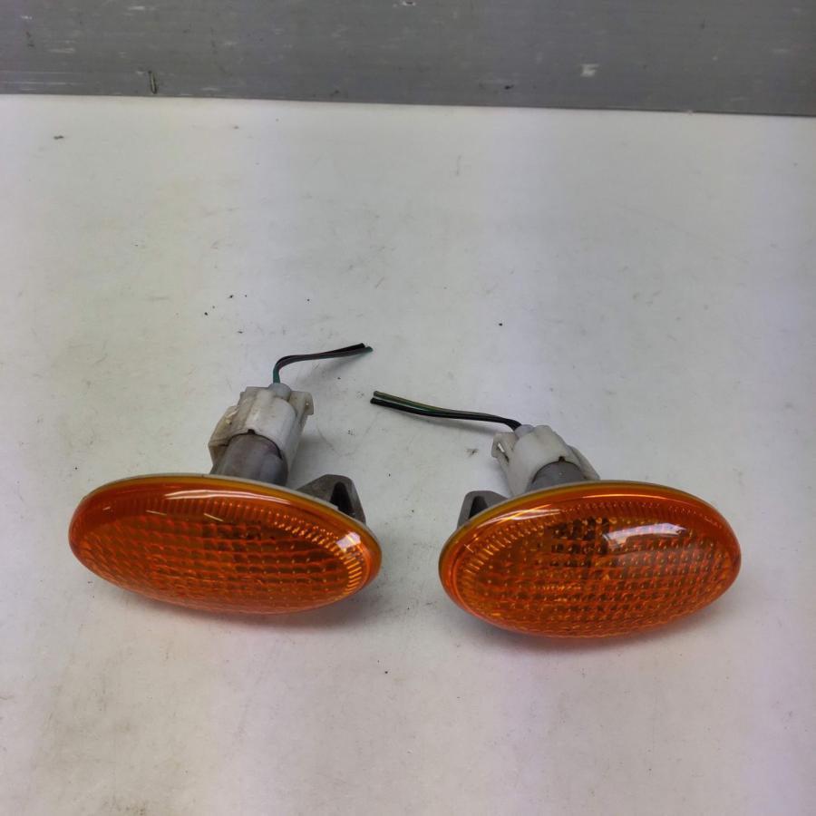 TT2／TT1 サンバー 純正 左右フェンダーマーカー 2Z7−8−5/24D3502*同梱不可 : スマイルパーツ1号店 - 通販 ...
