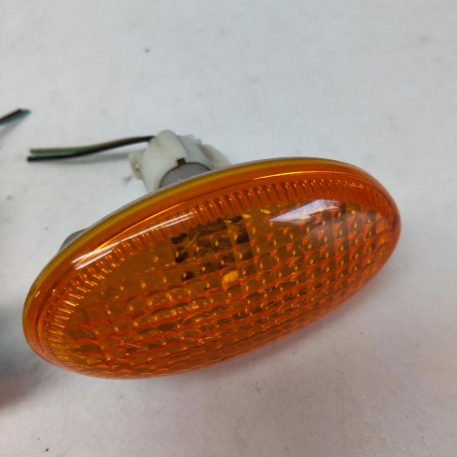 TT2／TT1 サンバー 純正 左右フェンダーマーカー 2Z7−8−5/24D3502*同梱不可 : スマイルパーツ1号店 - 通販 ...